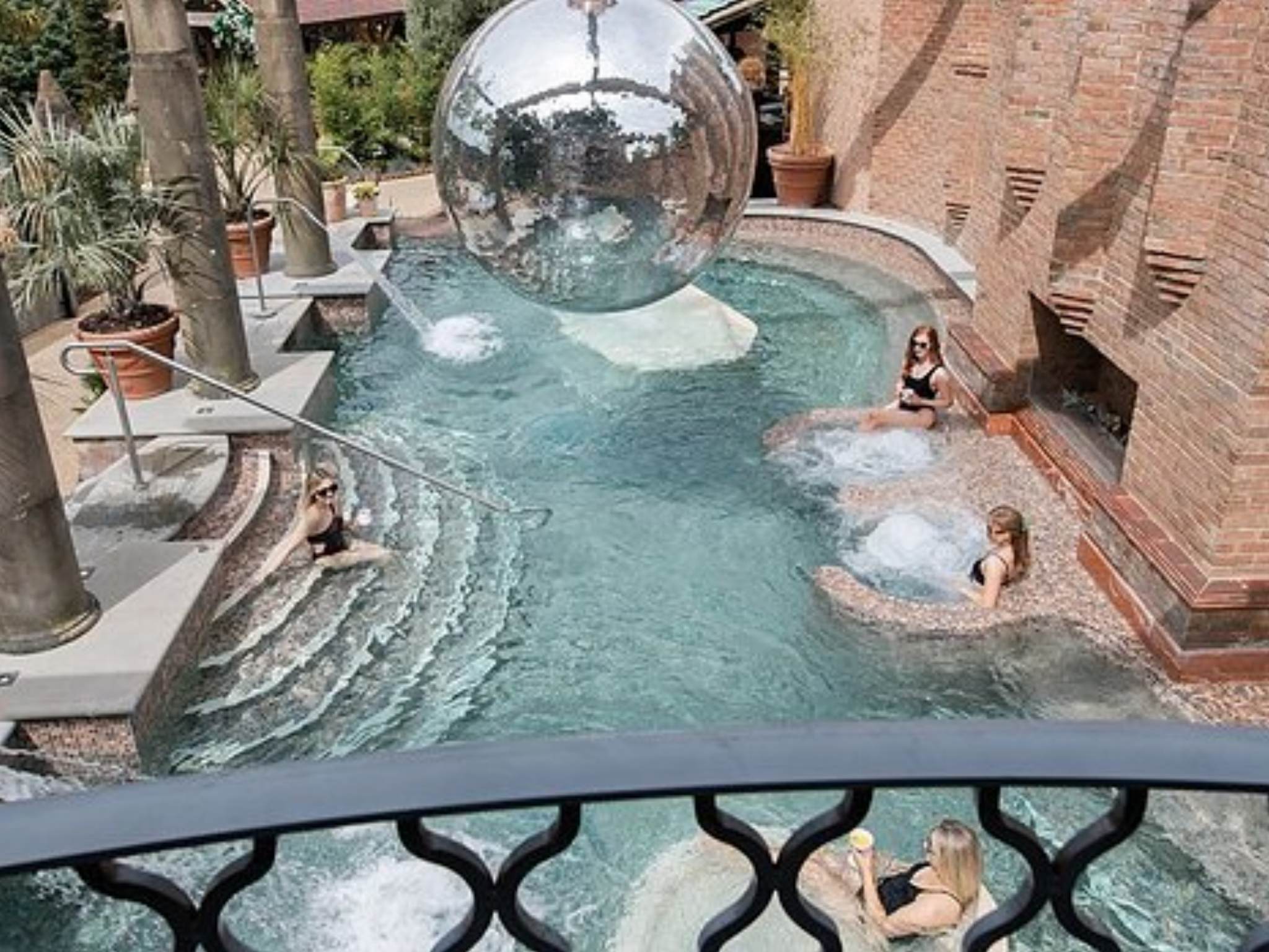 Rabbit Hotel Bank Holiday Monday Spa Package - Competitions - R Kings ...